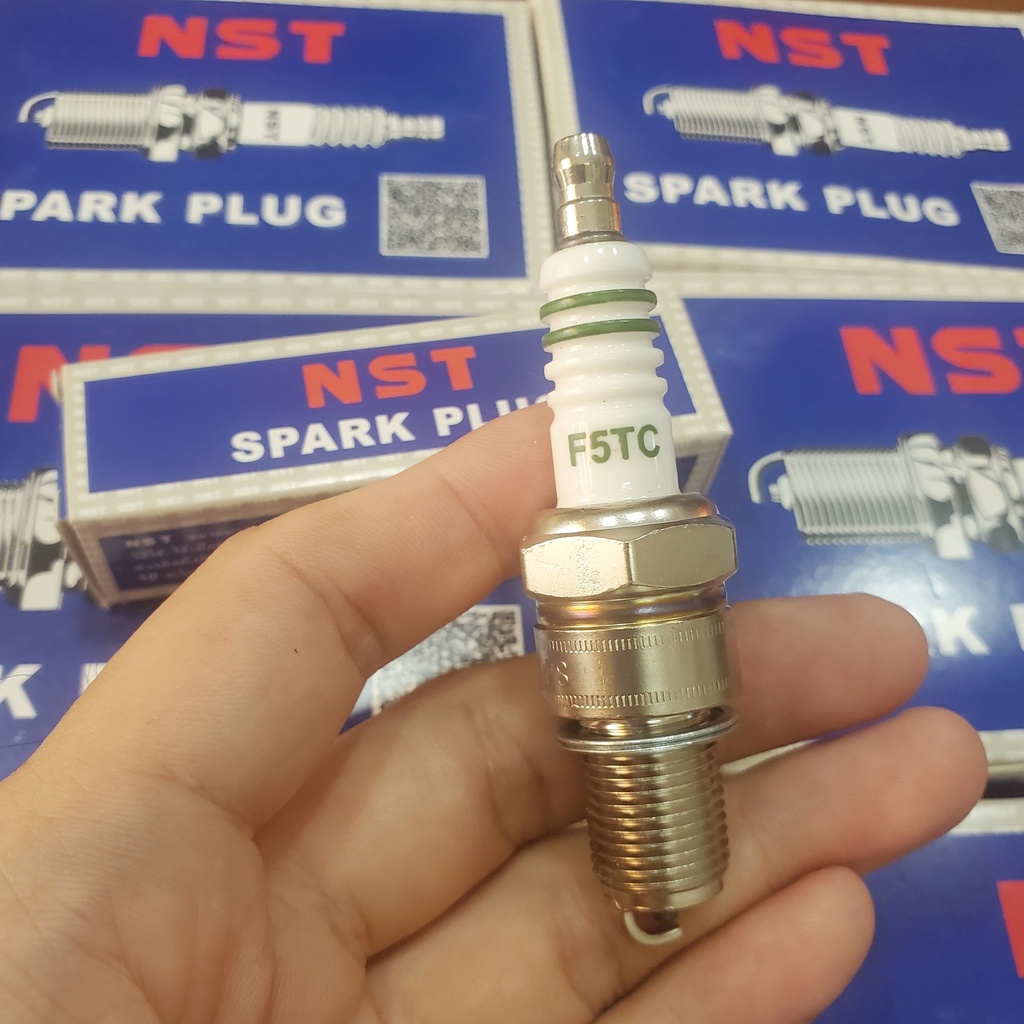 Tìm hiểu chi tiết về bugi máy bơm nước tại Việt Nam